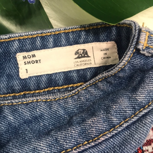 Bullhead | Shorts | Bullhead Mom Shorts High Rise Cut Offs Size | Poshmark